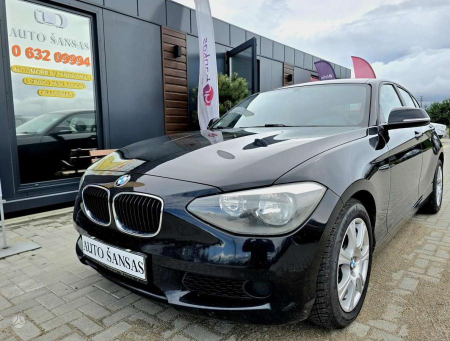 Black BMW 120 2012 in Taurage, with an engine capacity of 2.00 L and mileage of 309 thousand km for 4200 €, photo 12 on AUTOMOTO.COM.LV
