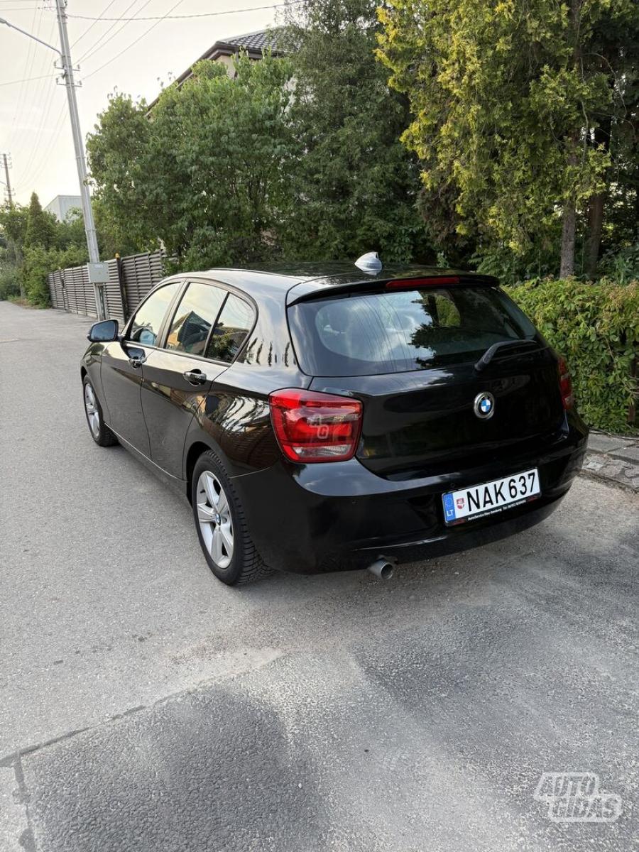 Melns BMW 120 2012 Kauņa, ar dzinēja tilpumu 2.00 L un nobraukumu 260 tūkst. km par 4900 €, foto 13 vietnē AUTOMOTO.COM.LV