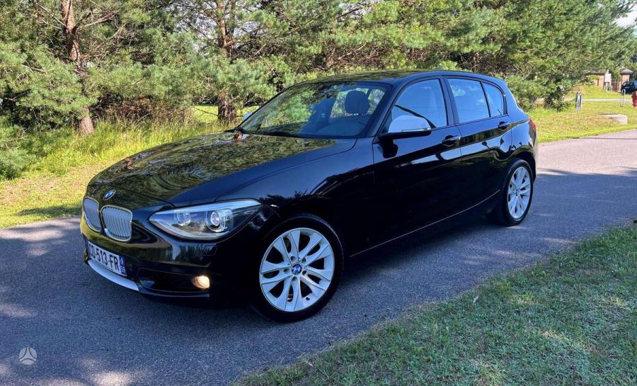 Black BMW 120 2012 in Taurage, with an engine capacity of 2.00 L and mileage of 228 thousand km for 5850 €, photo 7 on AUTOMOTO.COM.LV