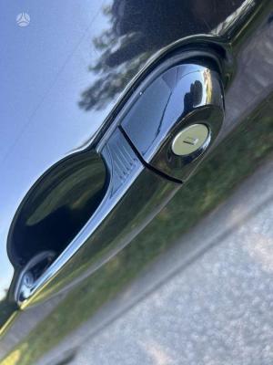 Black BMW 120 2012 in Taurage, with an engine capacity of 2.00 L and mileage of 228 thousand km for 5850 €, photo 19 on AUTOMOTO.COM.LV