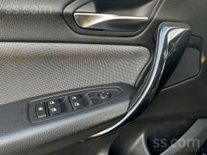Black BMW 120 2012 in Riga, with an engine capacity of 2.00 L and mileage of 279 thousand km for 8200 €, photo 13 on AUTOMOTO.COM.LV