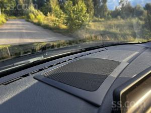 Black BMW 120 2012 in Riga, with an engine capacity of 2.00 L and mileage of 279 thousand km for 8200 €, photo 14 on AUTOMOTO.COM.LV