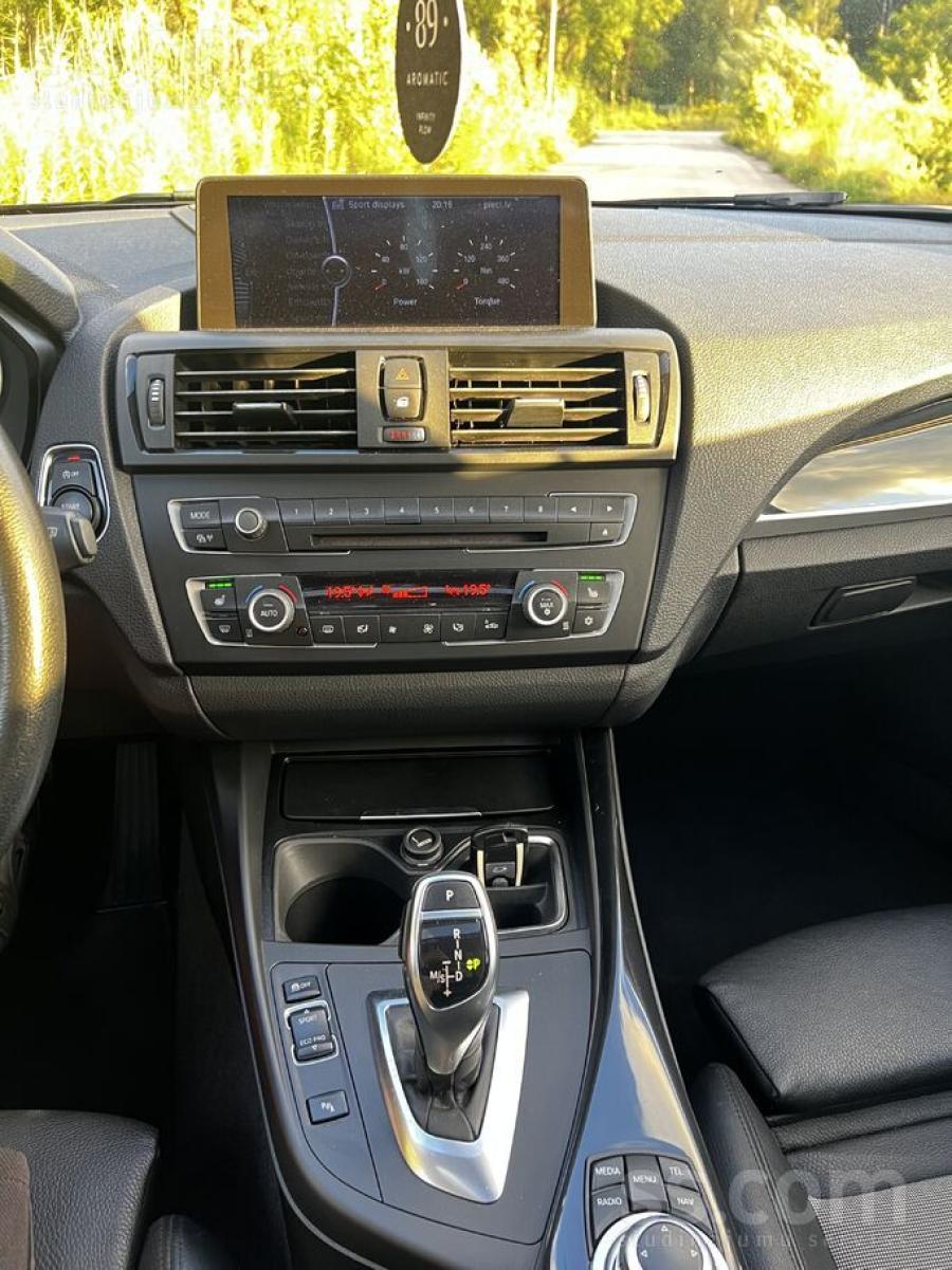 Black BMW 120 2012 in Riga, with an engine capacity of 2.00 L and mileage of 279 thousand km for 8200 €, photo 16 on AUTOMOTO.COM.LV