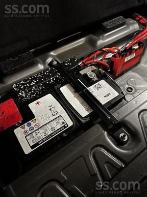 Black BMW 120 2012 in Riga, with an engine capacity of 2.00 L and mileage of 279 thousand km for 9500 €, photo 25 on AUTOMOTO.COM.LV