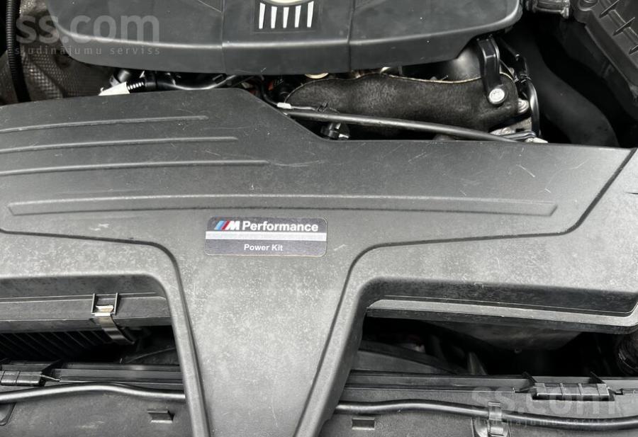 Black BMW 120 2012 in Riga, with an engine capacity of 2.00 L and mileage of 279 thousand km for 9500 €, photo 26 on AUTOMOTO.COM.LV