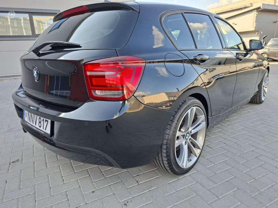 Black BMW 120 2012 in Vilnius, with an engine capacity of 2.00 L and mileage of 291 thousand km for 7800 €, photo 13 on AUTOMOTO.COM.LV