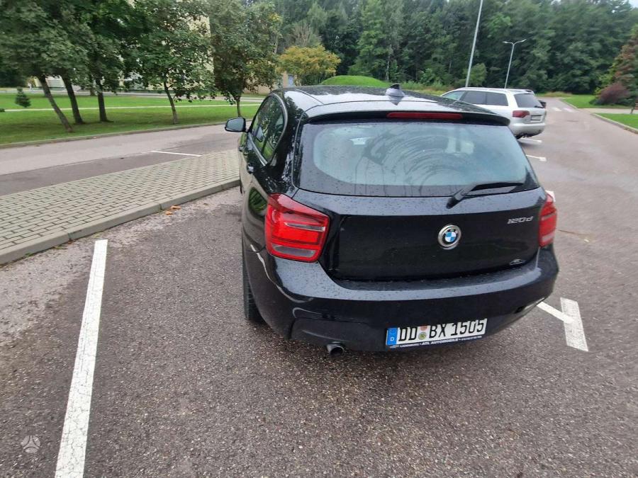 Melns BMW 120 2012 Kauņa, ar dzinēja tilpumu 2.00 L un nobraukumu 306 tūkst. km par 7250 €, foto 12 vietnē AUTOMOTO.COM.LV