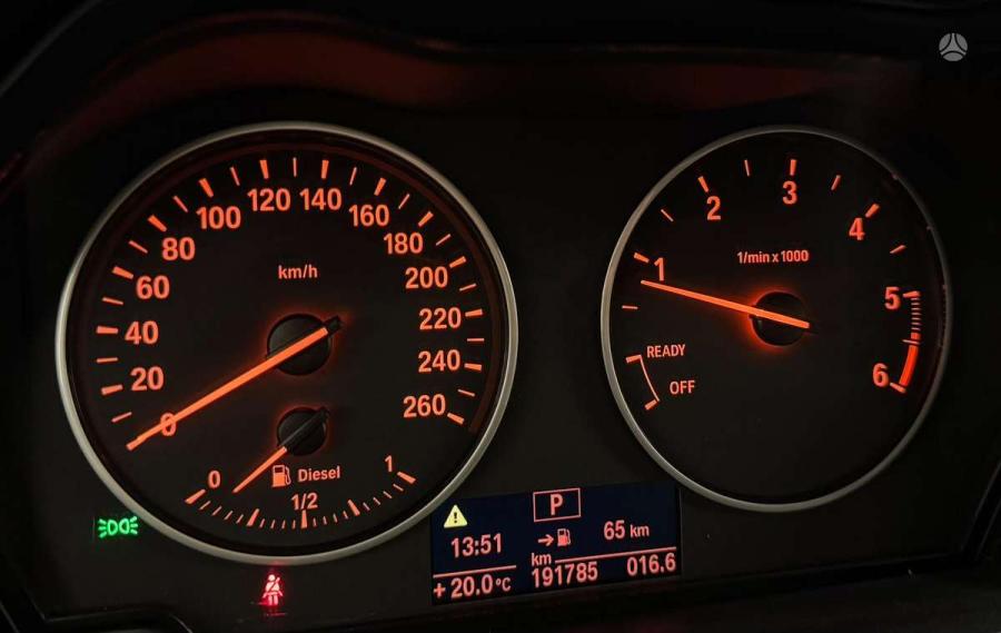 Black BMW 120 2012 in Marijampole, with an engine capacity of 2.00 L and mileage of 192 thousand km for 6900 €, photo 10 on AUTOMOTO.COM.LV