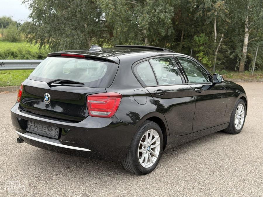 Black BMW 120 2012 in Kaisiadorys, with an engine capacity of 2.00 L and mileage of 243 thousand km for 6850 €, photo 9 on AUTOMOTO.COM.LV