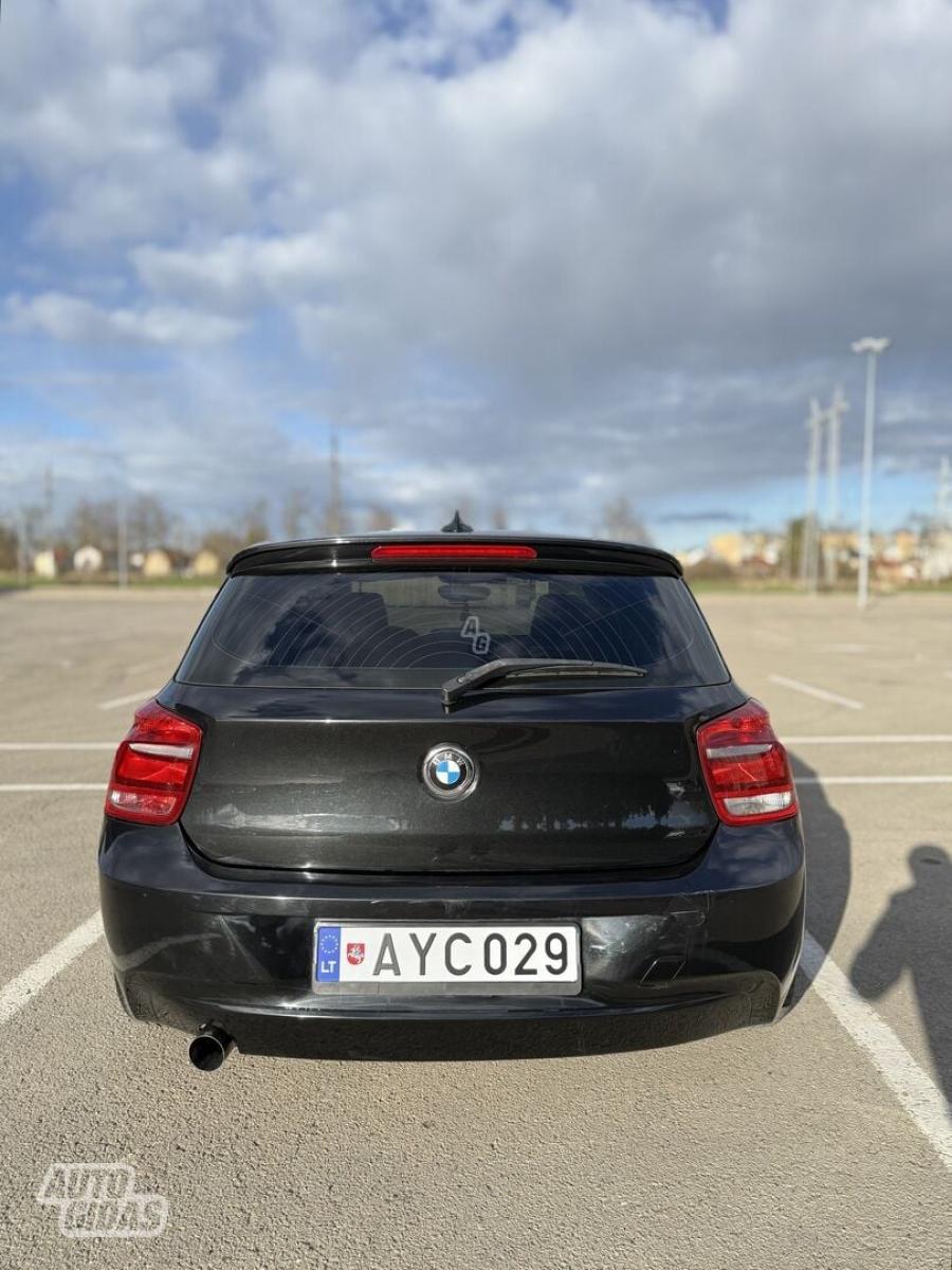 Black BMW 120 2013 in Siauliai, with an engine capacity of 2.00 L and mileage of 163 thousand km for 3999 €, photo 8 on AUTOMOTO.COM.LV