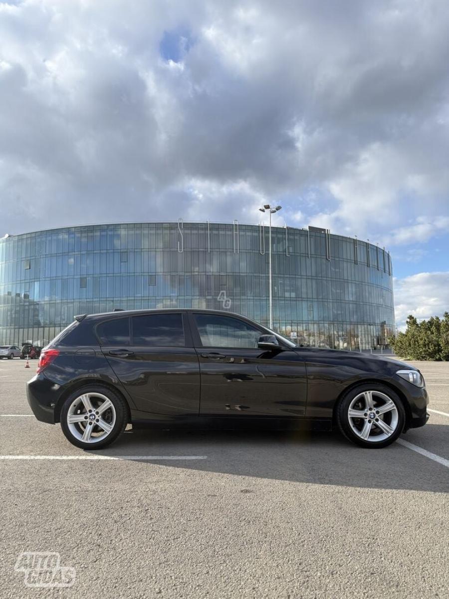 Black BMW 120 2013 in Siauliai, with an engine capacity of 2.00 L and mileage of 163 thousand km for 3999 €, photo 11 on AUTOMOTO.COM.LV