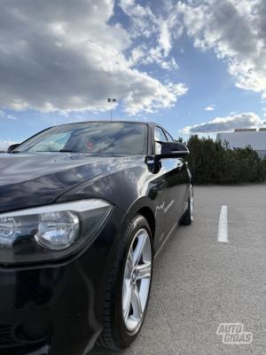 Black BMW 120 2013 in Siauliai, with an engine capacity of 2.00 L and mileage of 163 thousand km for 3999 €, photo 22 on AUTOMOTO.COM.LV