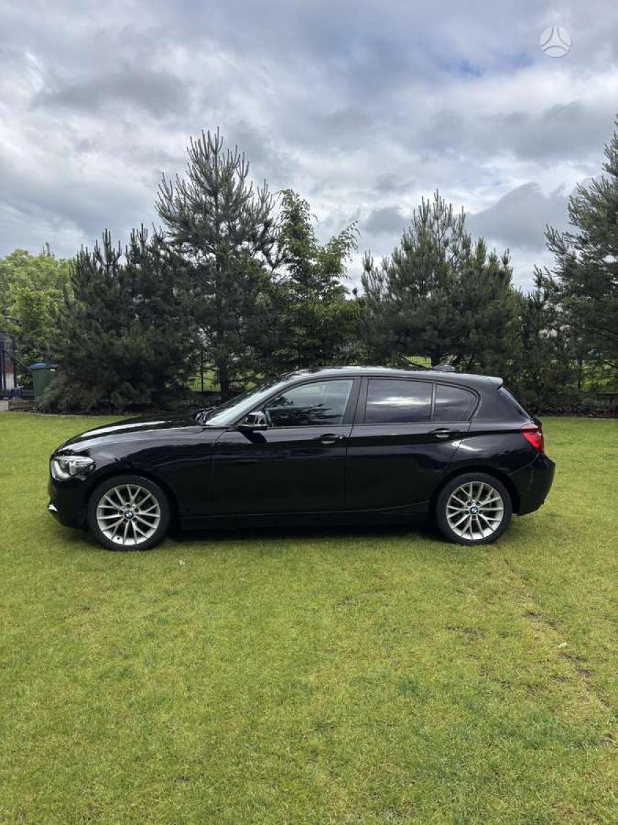 Black BMW 120 2013 in Kaunas, with an engine capacity of 2.00 L and mileage of 254 thousand km for 6700 €, photo 13 on AUTOMOTO.COM.LV