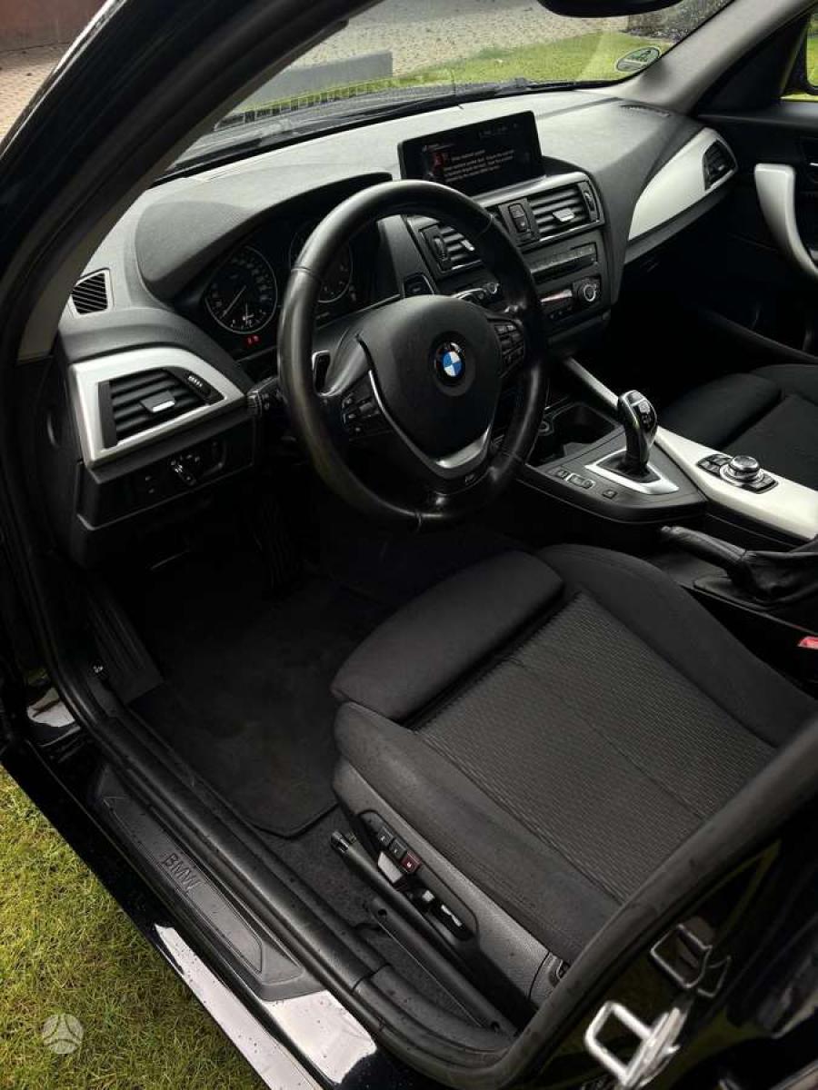 Black BMW 120 2013 in Kaunas, with an engine capacity of 2.00 L and mileage of 254 thousand km for 6700 €, photo 17 on AUTOMOTO.COM.LV