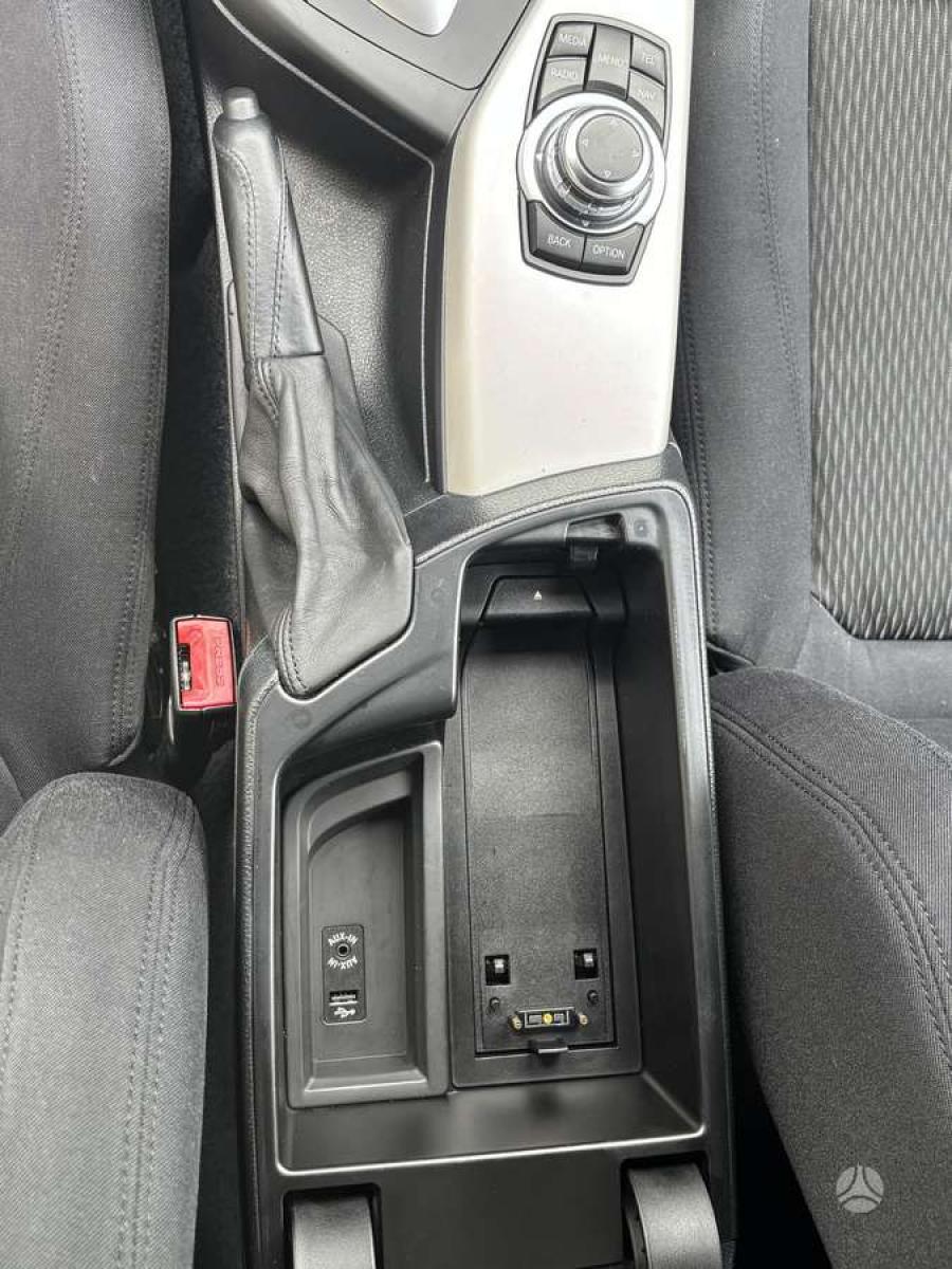 Black BMW 120 2013 in Kaunas, with an engine capacity of 2.00 L and mileage of 254 thousand km for 6700 €, photo 25 on AUTOMOTO.COM.LV
