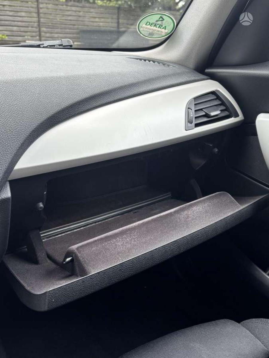 Black BMW 120 2013 in Kaunas, with an engine capacity of 2.00 L and mileage of 254 thousand km for 6700 €, photo 30 on AUTOMOTO.COM.LV