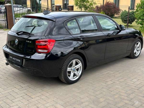 Black BMW 120 2013 in Kaunas, with an engine capacity of 2.00 L and mileage of 334 thousand km for 6050 €, photo 4 on AUTOMOTO.COM.LV