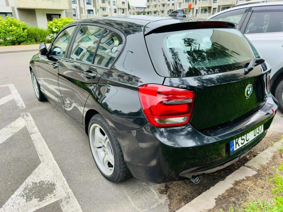 Black BMW 120 2013 in Vilnius, with an engine capacity of 2.00 L and mileage of 260 thousand km for 6700 €, photo 4 on AUTOMOTO.COM.LV