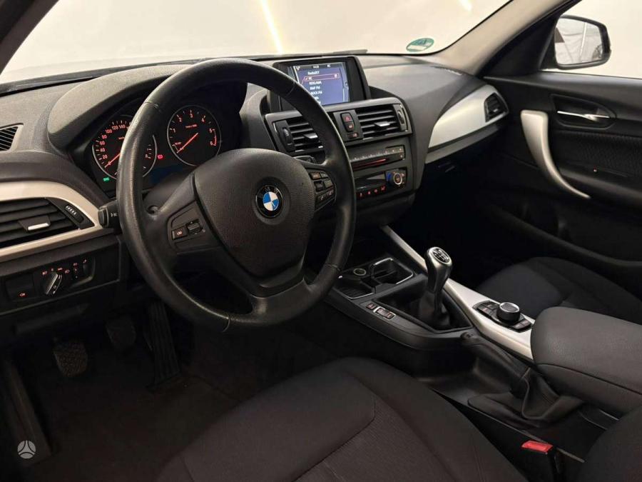 Black BMW 120 2013 in Marijampole, with an engine capacity of 2.00 L and mileage of 256 thousand km for 5999 €, photo 3 on AUTOMOTO.COM.LV
