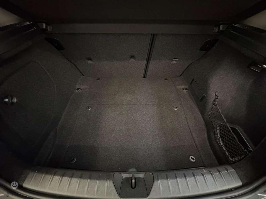 Black BMW 120 2013 in Marijampole, with an engine capacity of 2.00 L and mileage of 256 thousand km for 5999 €, photo 26 on AUTOMOTO.COM.LV