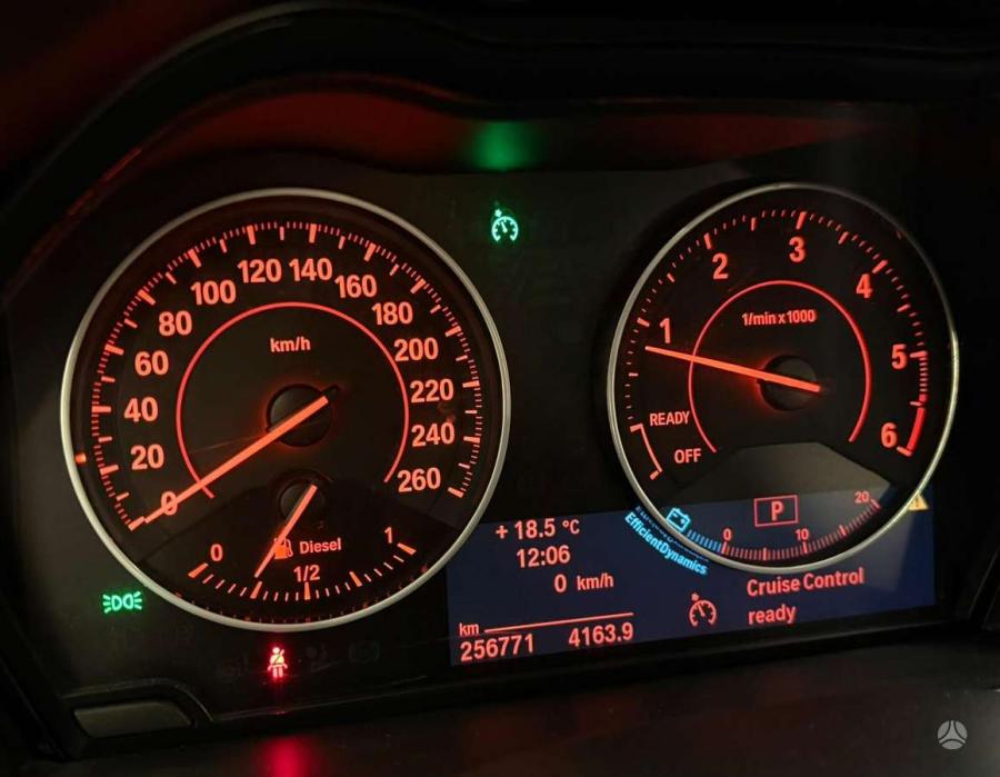Melns BMW 120 2013 Marijampole, ar dzinēja tilpumu 2.00 L un nobraukumu 257 tūkst. km par 7850 €, foto 8 vietnē AUTOMOTO.COM.LV