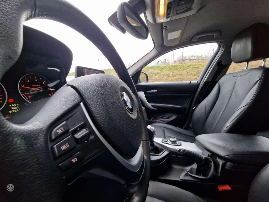 Black BMW 120 2014 in Vilnius, with an engine capacity of 2.00 L and mileage of 212 thousand km for 6190 €, photo 17 on AUTOMOTO.COM.LV