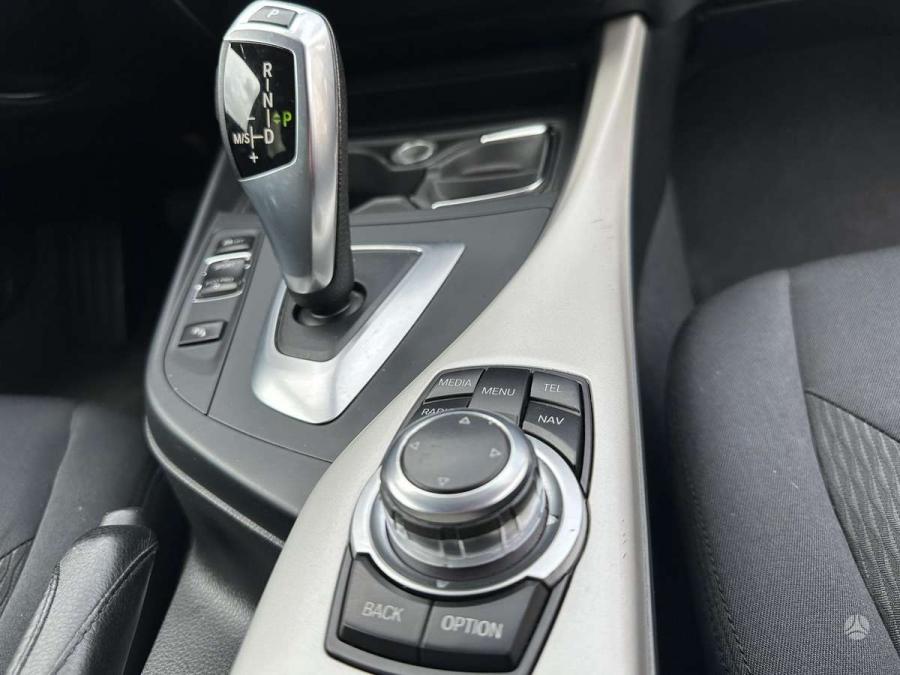 Melns BMW 120 2014 Klaipėda, ar dzinēja tilpumu 2.00 L un nobraukumu 290 tūkst. km par 6000 €, foto 28 vietnē AUTOMOTO.COM.LV