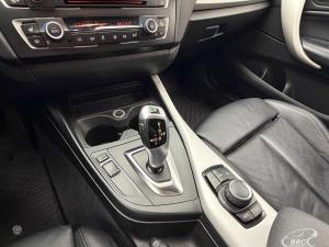 Black BMW 120 2014 in Vilnius, with an engine capacity of 2.00 L and mileage of 232 thousand km for 8500 €, photo 26 on AUTOMOTO.COM.LV