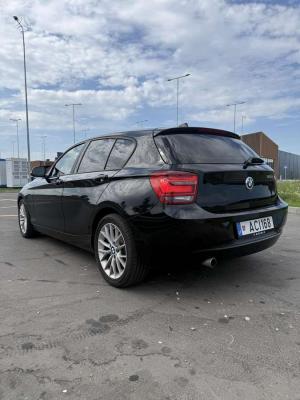 Black BMW 120 2014 in Kaunas, with an engine capacity of 2.00 L and mileage of 176 thousand km for 7300 €, photo 9 on AUTOMOTO.COM.LV