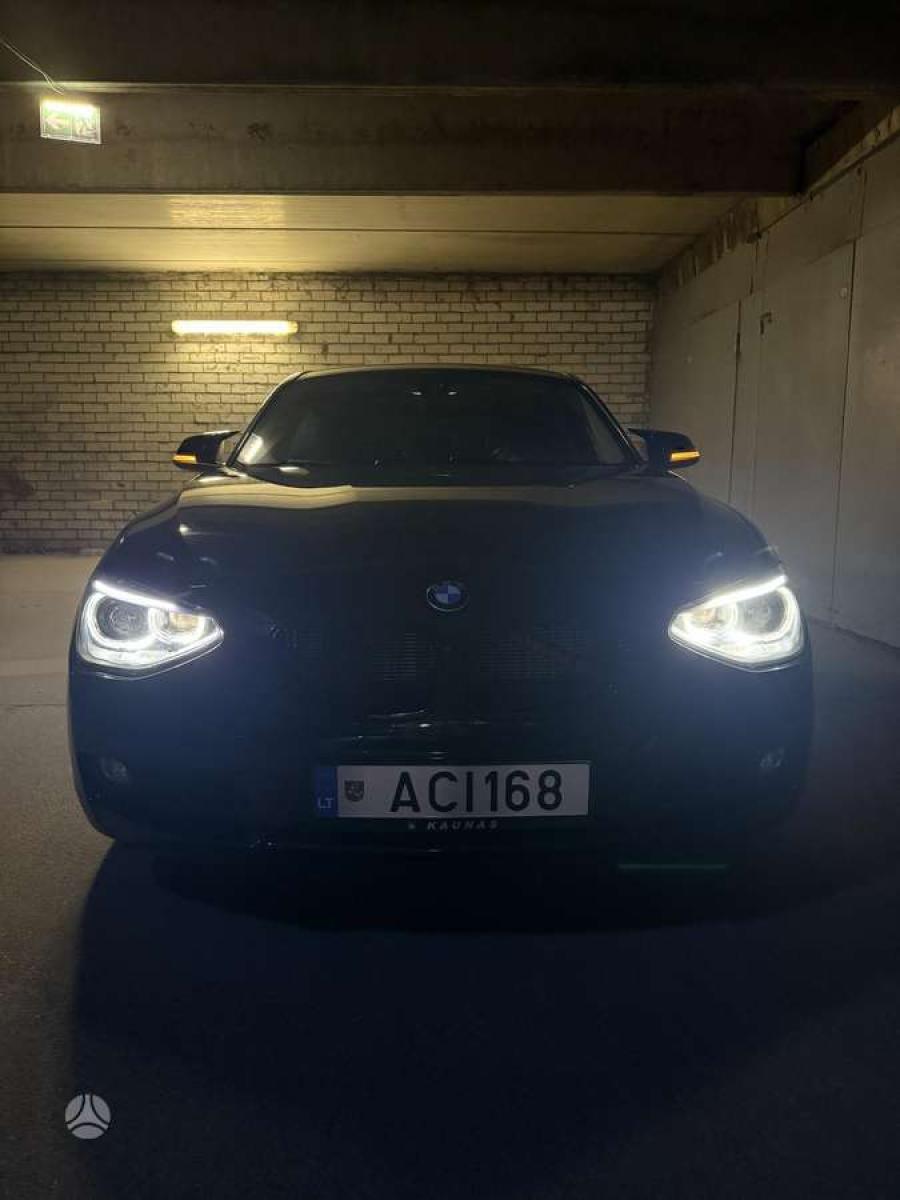 Black BMW 120 2014 in Kaunas, with an engine capacity of 2.00 L and mileage of 176 thousand km for 7300 €, photo 15 on AUTOMOTO.COM.LV