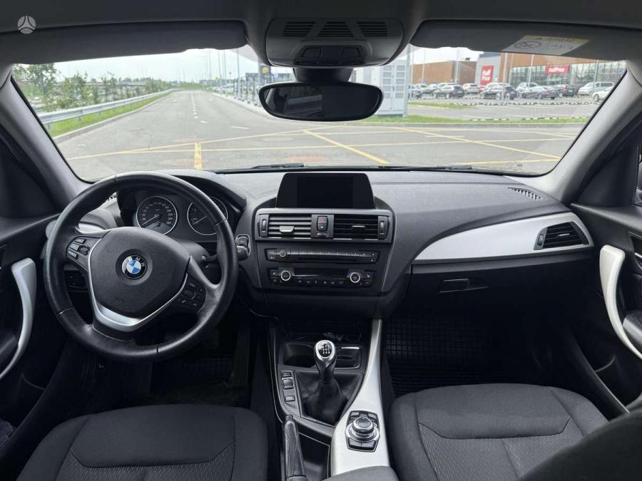 Black BMW 120 2014 in Kaunas, with an engine capacity of 2.00 L and mileage of 176 thousand km for 7300 €, photo 17 on AUTOMOTO.COM.LV