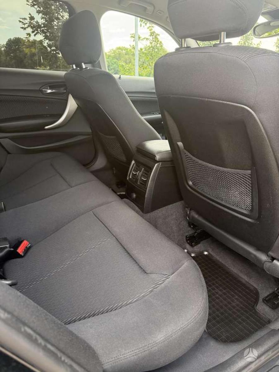 Black BMW 120 2014 in Kaunas, with an engine capacity of 2.00 L and mileage of 176 thousand km for 7300 €, photo 22 on AUTOMOTO.COM.LV