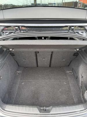 Black BMW 120 2014 in Kaunas, with an engine capacity of 2.00 L and mileage of 176 thousand km for 7300 €, photo 27 on AUTOMOTO.COM.LV