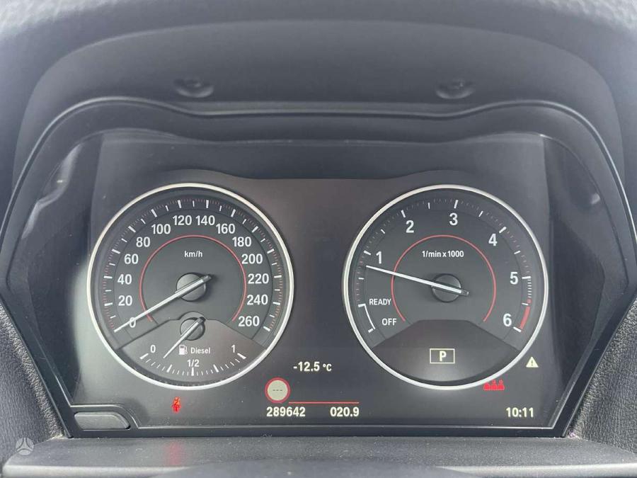 Black BMW 120 2016 in Kaunas, with an engine capacity of 2.00 L and mileage of 290 thousand km for 8450 €, photo 17 on AUTOMOTO.COM.LV