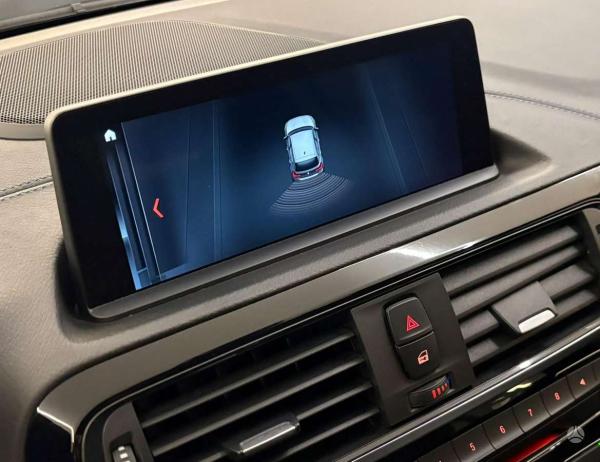 Black BMW 120 2018 in Marijampole, with an engine capacity of 2.00 L and mileage of 154 thousand km for 14950 €, photo 4 on AUTOMOTO.COM.LV