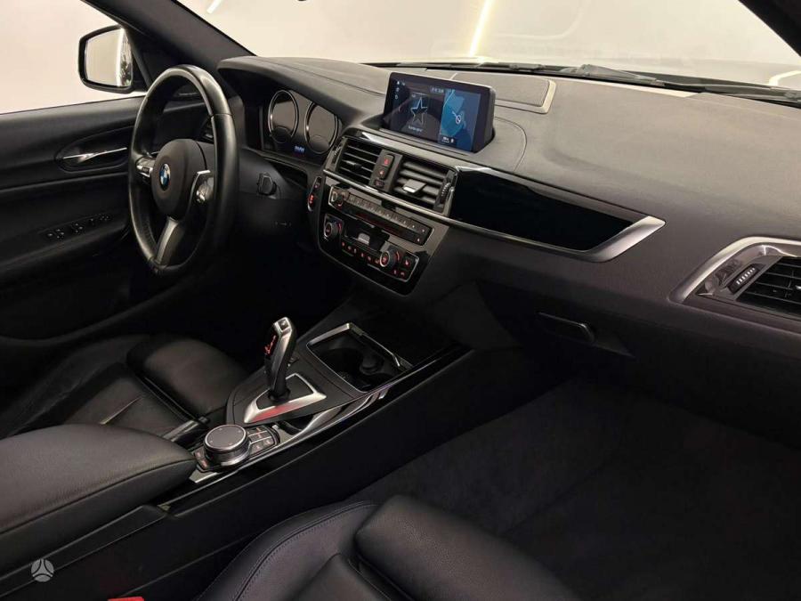 Black BMW 120 2018 in Marijampole, with an engine capacity of 2.00 L and mileage of 154 thousand km for 14950 €, photo 16 on AUTOMOTO.COM.LV