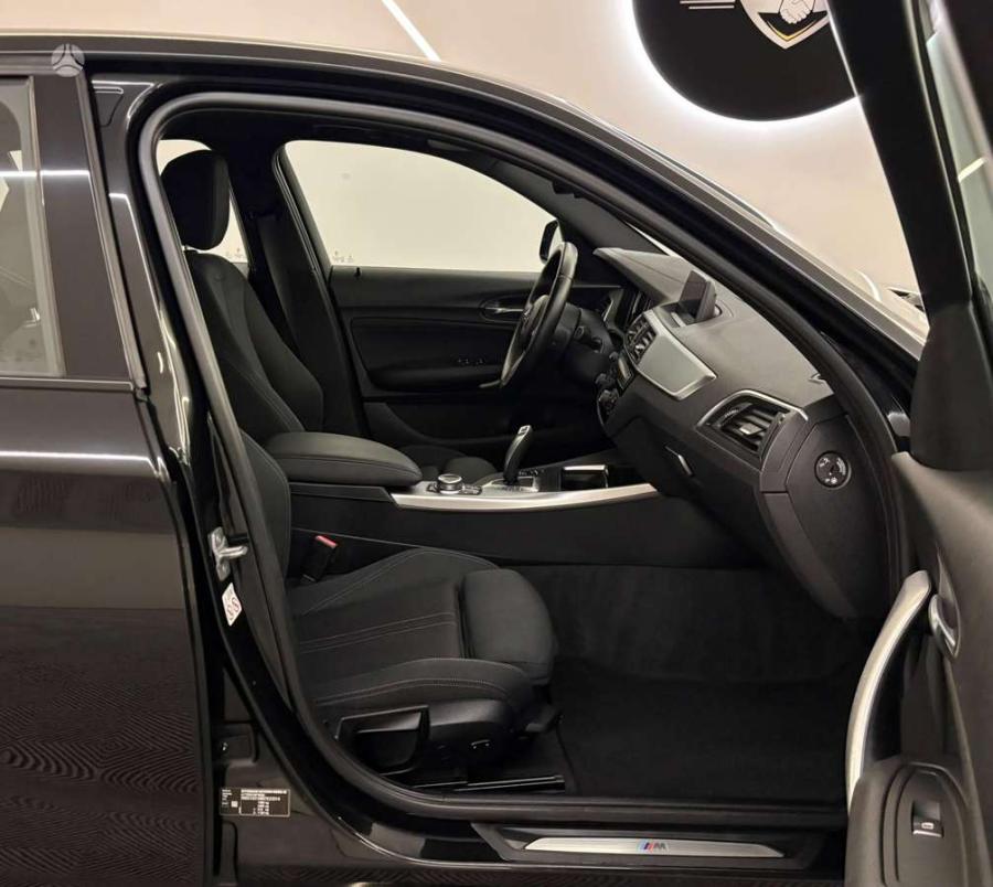 Melns BMW 120 2019 Marijampole, ar dzinēja tilpumu 2.00 L un nobraukumu 194 tūkst. km par 12999 €, foto 16 vietnē AUTOMOTO.COM.LV