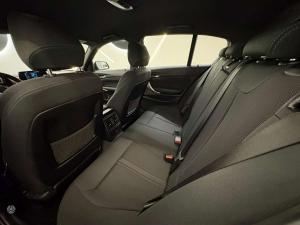 Melns BMW 120 2019 Marijampole, ar dzinēja tilpumu 2.00 L un nobraukumu 194 tūkst. km par 12999 €, foto 21 vietnē AUTOMOTO.COM.LV