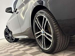 Melns BMW 120 2019 Marijampole, ar dzinēja tilpumu 2.00 L un nobraukumu 194 tūkst. km par 12999 €, foto 25 vietnē AUTOMOTO.COM.LV