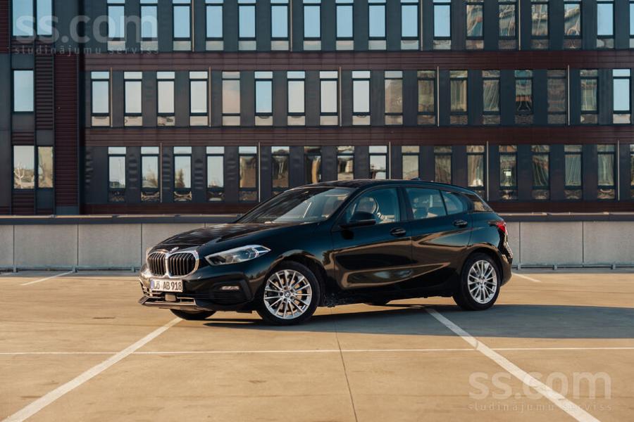 Melns BMW 120 2020 Rīga, ar dzinēja tilpumu 2.00 L un nobraukumu 124 tūkst. km par 17250 €, foto 1 vietnē AUTOMOTO.COM.LV
