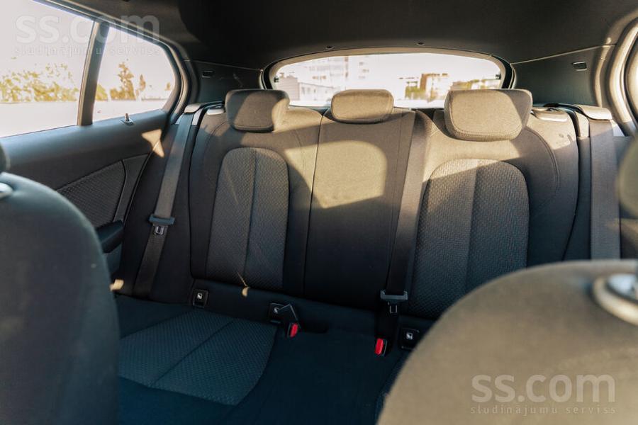 Melns BMW 120 2020 Rīga, ar dzinēja tilpumu 2.00 L un nobraukumu 124 tūkst. km par 17250 €, foto 12 vietnē AUTOMOTO.COM.LV