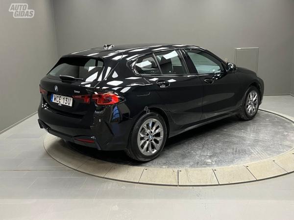 Melns BMW 120 2025 Kauņa, ar dzinēja tilpumu 0.00 L un nobraukumu 14 tūkst. km par 33739 €, foto 3 vietnē AUTOMOTO.COM.LV