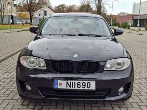 Black BMW 120 2011 in Vilnius, with an engine capacity of 2.00 L and mileage of 320 thousand km for 4500 €, photo 2 on AUTOMOTO.COM.LV