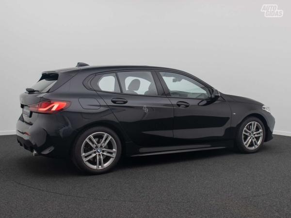 Black BMW 120 2022 in Kaunas, with an engine capacity of 2.00 L and mileage of 35 thousand km for 31669 €, photo 6 on AUTOMOTO.COM.LV
