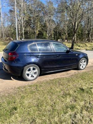 Blue BMW 120 2007 in Liepaja, with an engine capacity of 2.00 L and mileage of 314 thousand km for 3490 €, photo 3 on AUTOMOTO.COM.LV