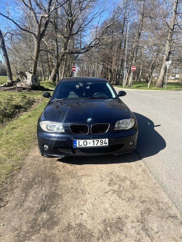 Blue BMW 120 2007 in Liepaja, with an engine capacity of 2.00 L and mileage of 314 thousand km for 3490 €, photo 4 on AUTOMOTO.COM.LV