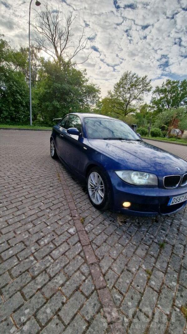 Blue BMW 120 2007 in Dobele, with an engine capacity of 2.00 L and mileage of 230 thousand km for 2350 €, photo 2 on AUTOMOTO.COM.LV
