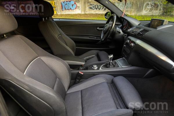 Blue BMW 120 2008 in Riga, with an engine capacity of 2.00 L and mileage of 287 thousand km for 3100 €, photo 10 on AUTOMOTO.COM.LV