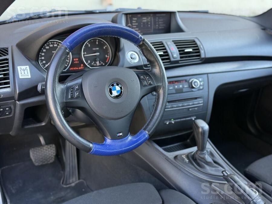 Blue BMW 120 2009 in Riga, with an engine capacity of 2.00 L and mileage of 295 thousand km for 7300 €, photo 13 on AUTOMOTO.COM.LV