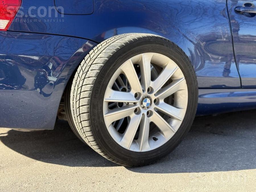 Blue BMW 120 2009 in Riga, with an engine capacity of 2.00 L and mileage of 295 thousand km for 7300 €, photo 20 on AUTOMOTO.COM.LV
